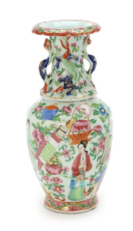 A Chinese Canton bowl of leaf-shape and a vase, late Qing A Chinese Canton bowl of leaf-shape and a vase, late Qing