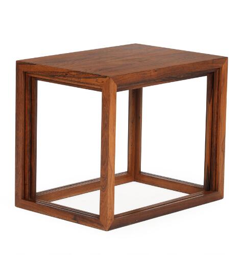 Jørgen Bækmark: Three rosewood nesting tables. Manufactured by I ...